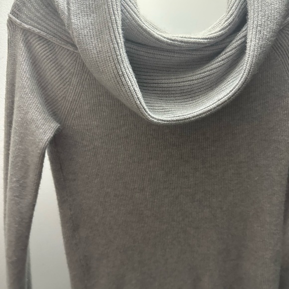 Leith | Sweaters | Leith Light Gray Cowl Neck Swester Can Be Worn Off ...